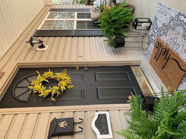 Simple Spring Ideas for Your Front Porch > At Home in the Wildwood